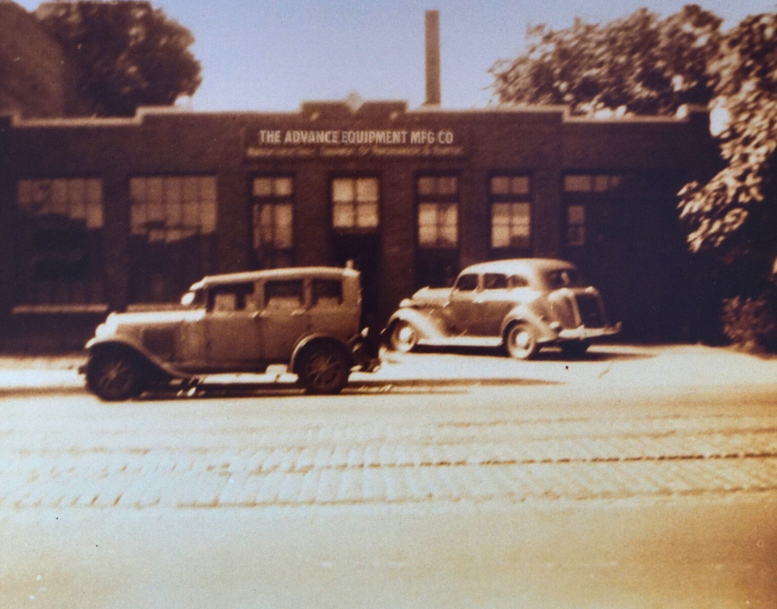 Advance Equipment Manufacturing Company™
